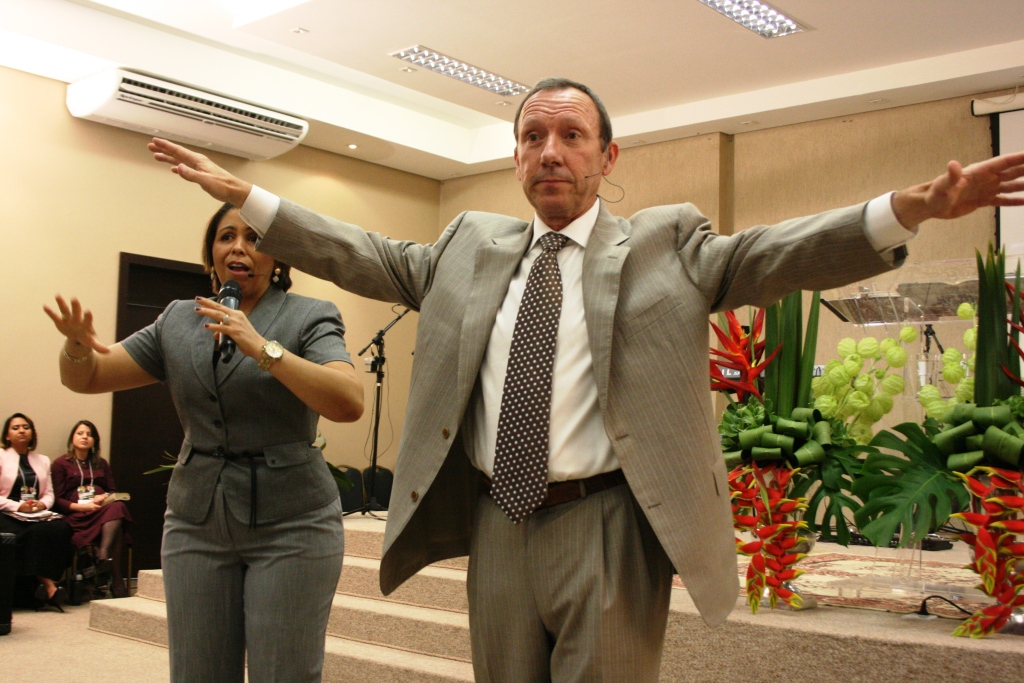 Pregação do Rev. Scott Webb (Quinta-Feira à noite) - Verbo da Vida