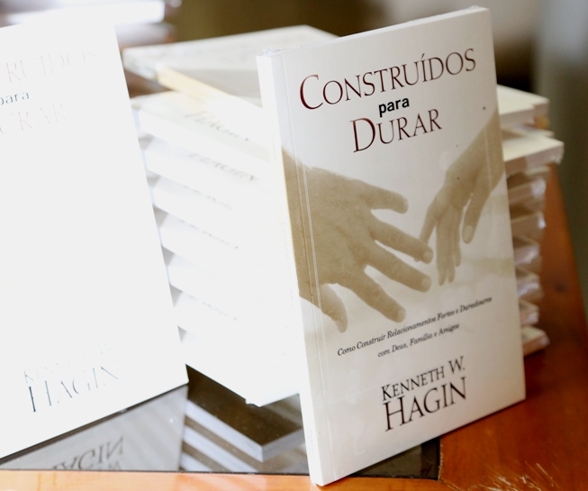 Lançamento do Livro "Construídos para Durar" - Verbo da Vida