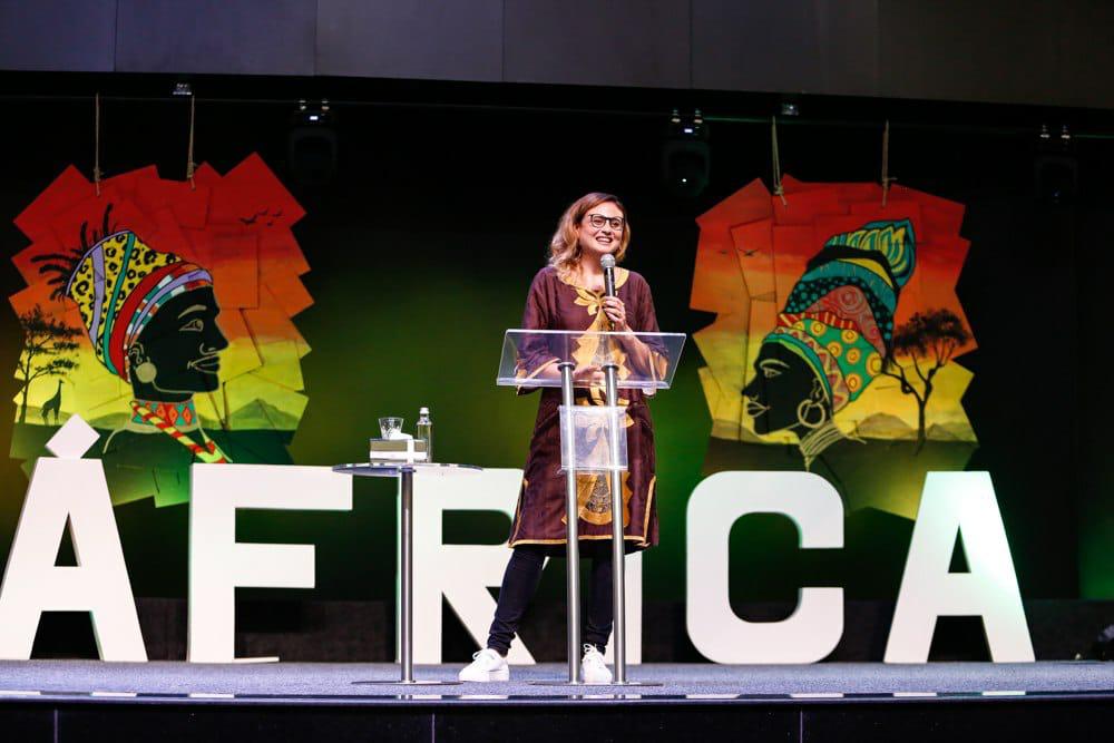 Leide Andrade está no Brasil e compartilhou novidades da nova fase - Verbo da Vida