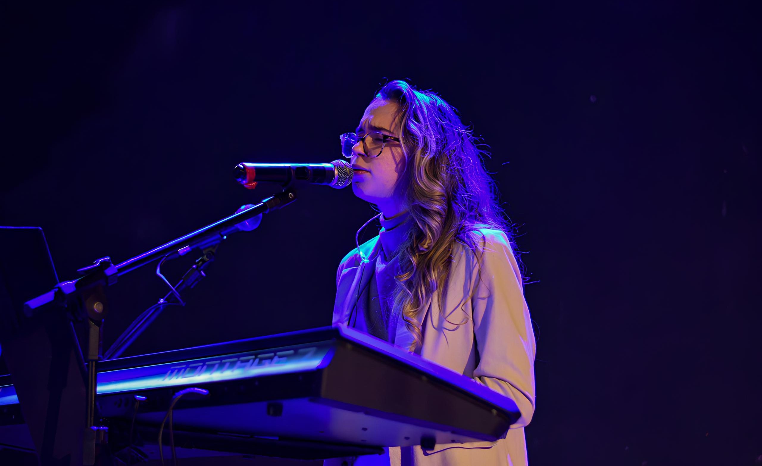 Filha de pastor em Aracaju (SE) lançou primeira canção autoral - Verbo ...