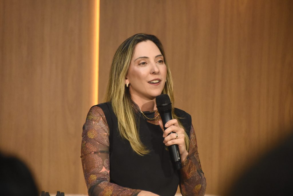 Verbo em Paulista (PE) comemorou 25 anos do Rhema - Verbo da Vida