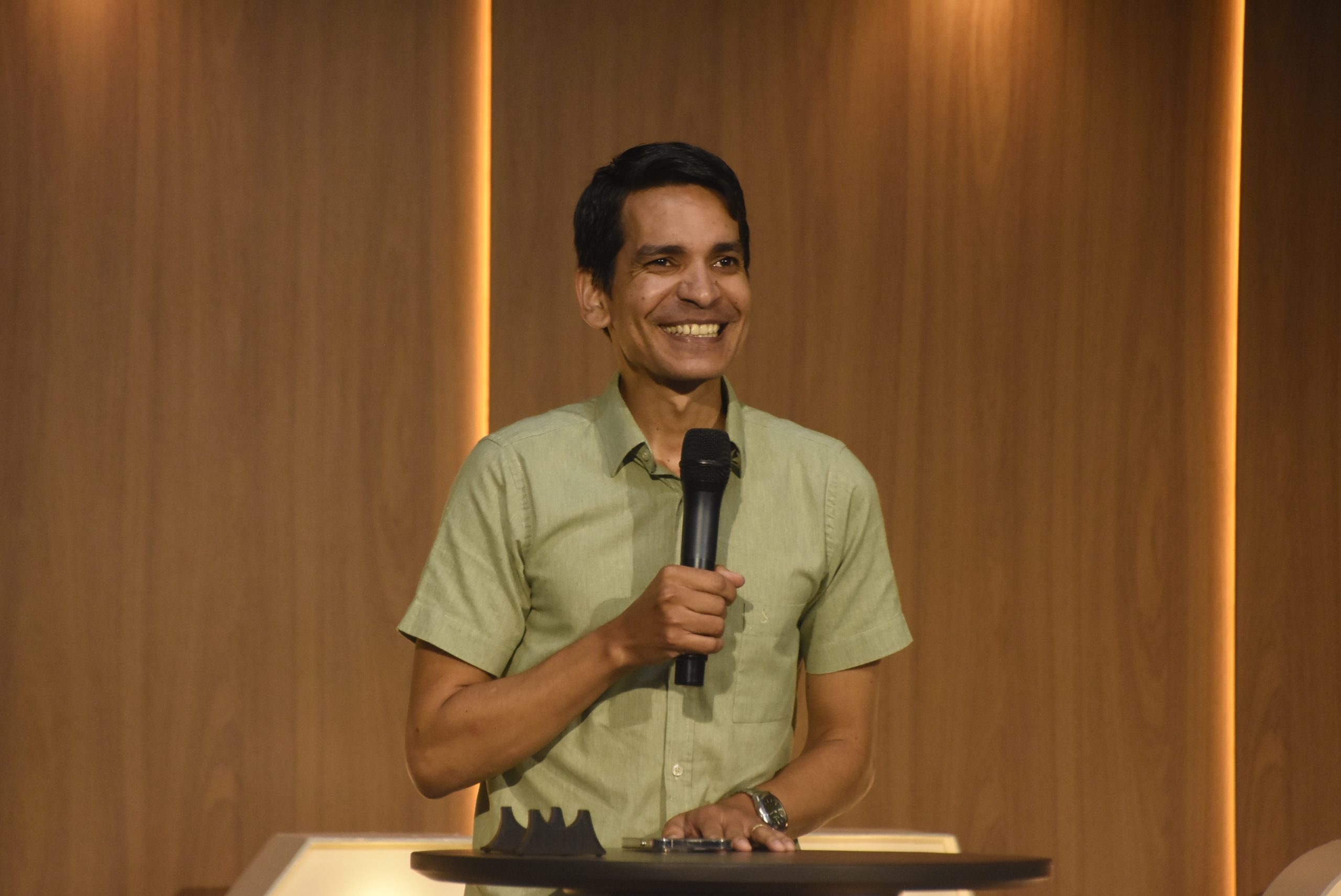 Verbo em Paulista (PE) comemorou 25 anos do Rhema - Verbo da Vida